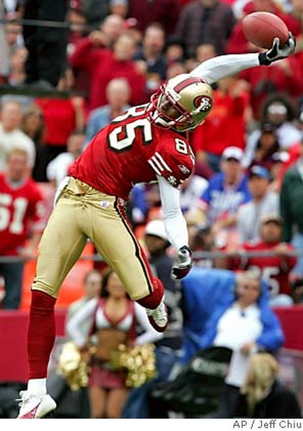 Offensive O-line foils Pickett's chance to shine / QB, run game ...