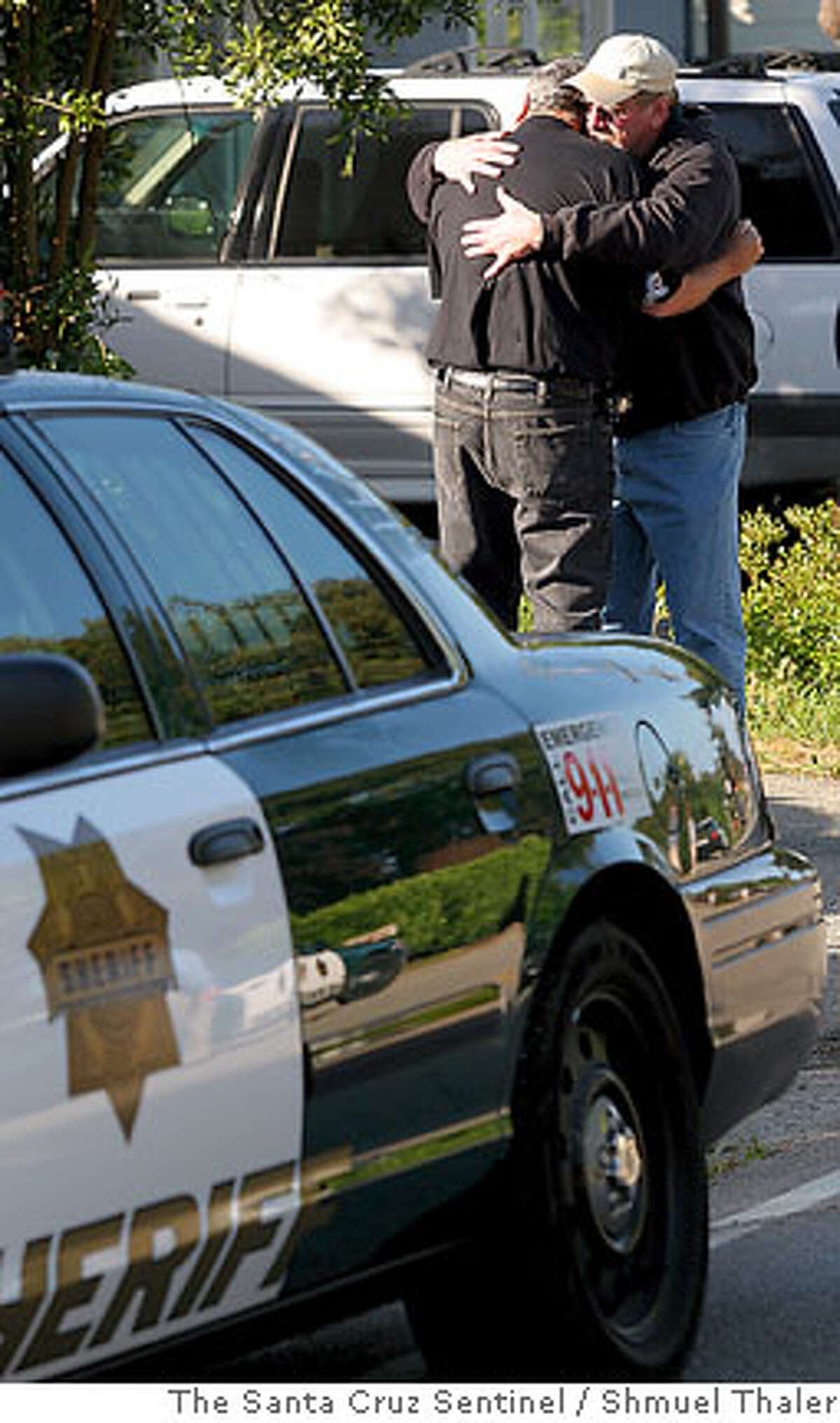 SANTA CRUZ / Gunman shoots estranged wife, kills man, self / All three ...