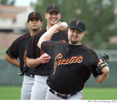 GIANTS / Schmidt, Winn staying in S.F.