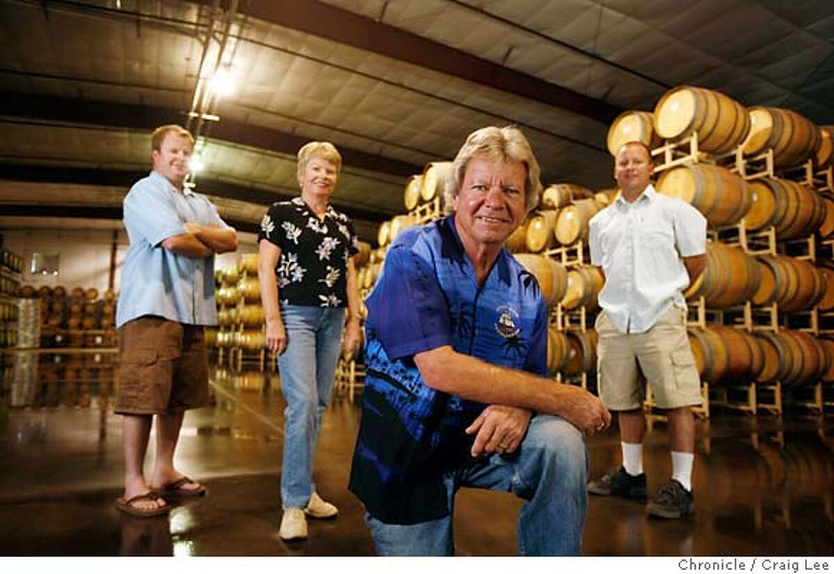 Paso Robles at a crossroads / While its wines win praise, an adolescent ...