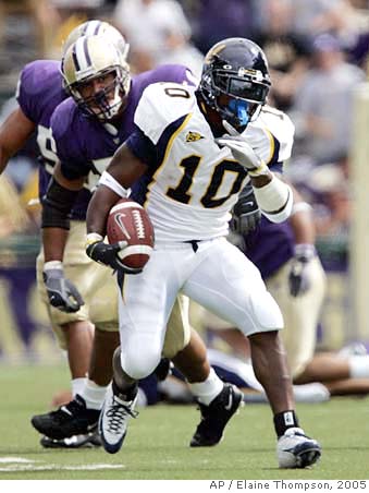 Lynch, a Teflon man, endures pre-draft ride