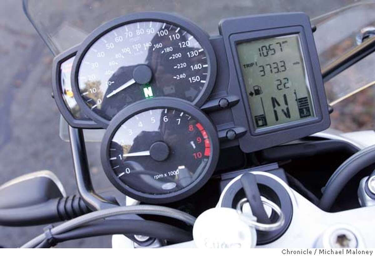 A GORGEOUS BMW? OH, YEAH