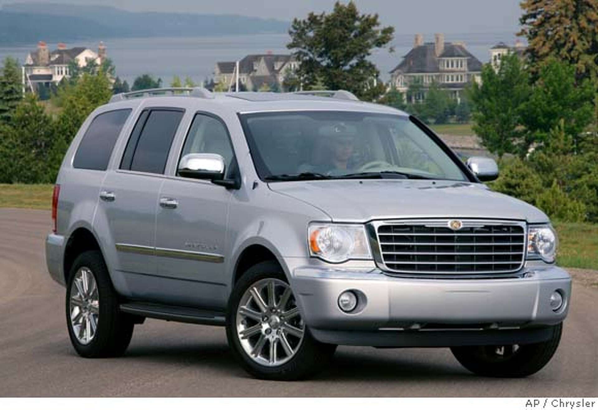 Chrysler's Aspen an SUV for the big family / Truck-based model roomy ...