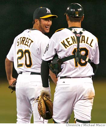 Crosby shows up in the cold