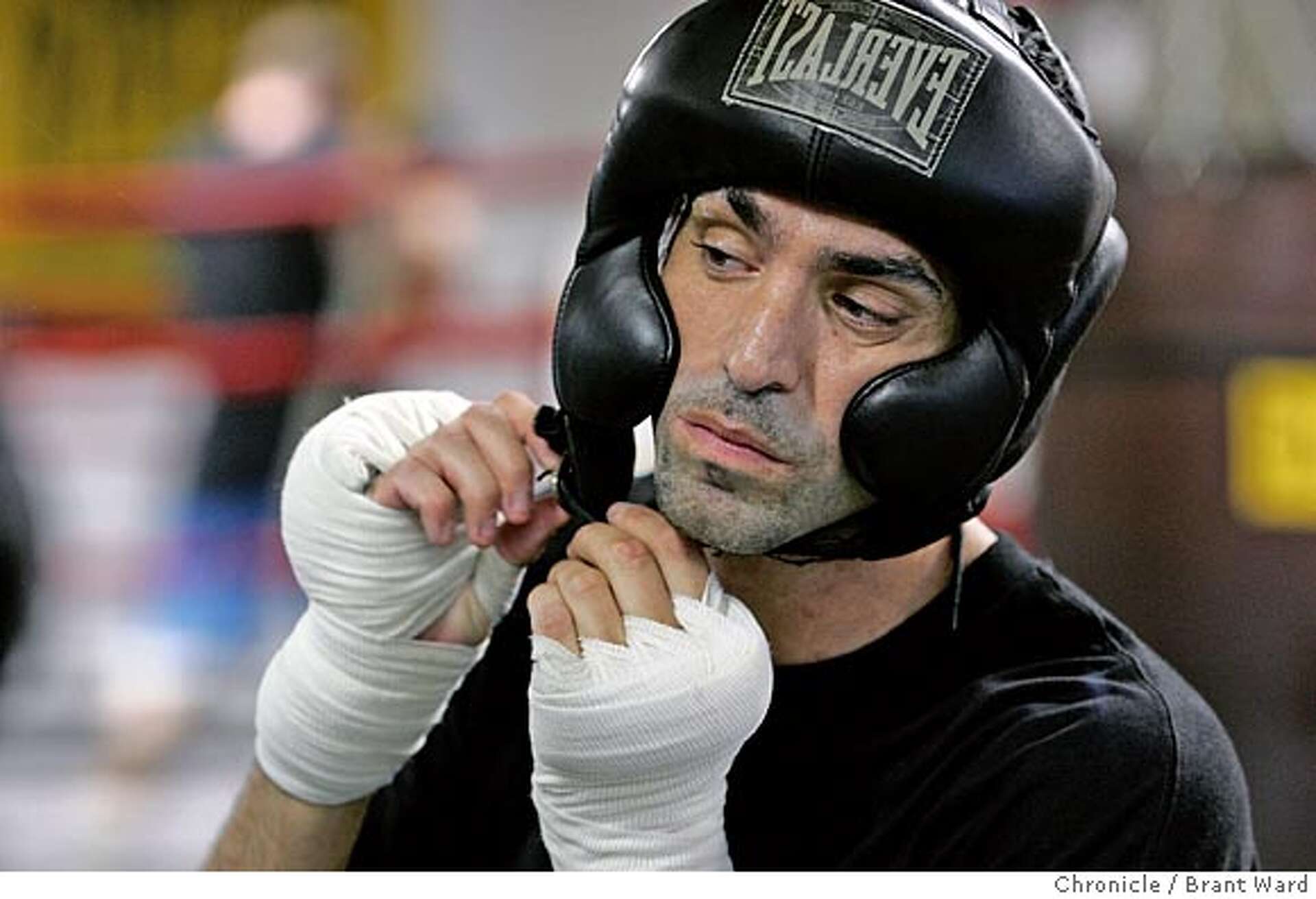 PEOPLE / Kickboxer taking early retirement / Opting to teach, he faces ...