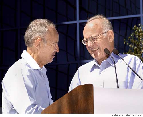 Intel hits milestone / Chipmaker turns 35; pioneers recall growth from ...