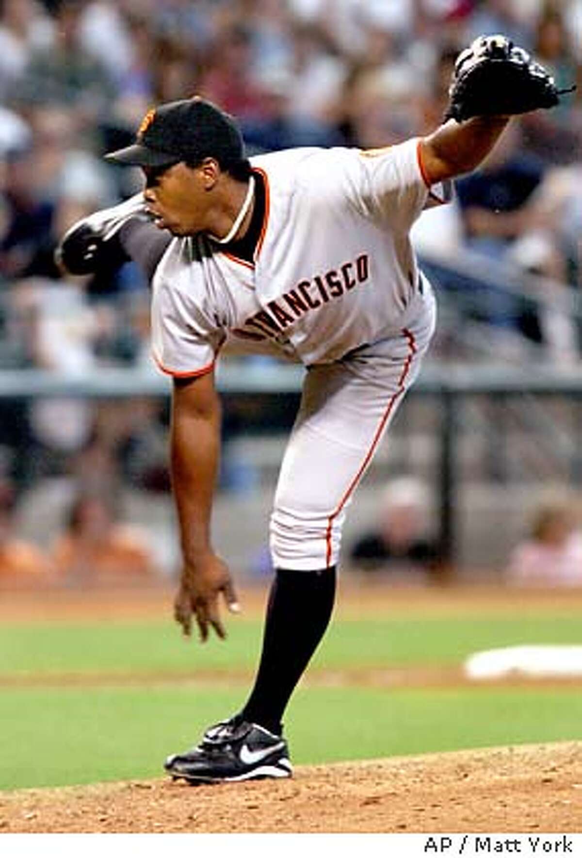 Lei-ing it on Arizona / Cultural pregame show spurs Williams