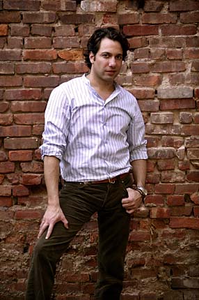 Groomed gays help grubby guys / Five gents with refined tastes make ...