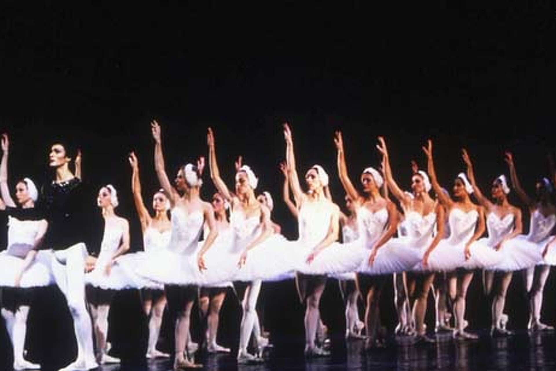 Moscow troupe refreshes 'Swan Lake' / Stanislavsky delves into an old ...
