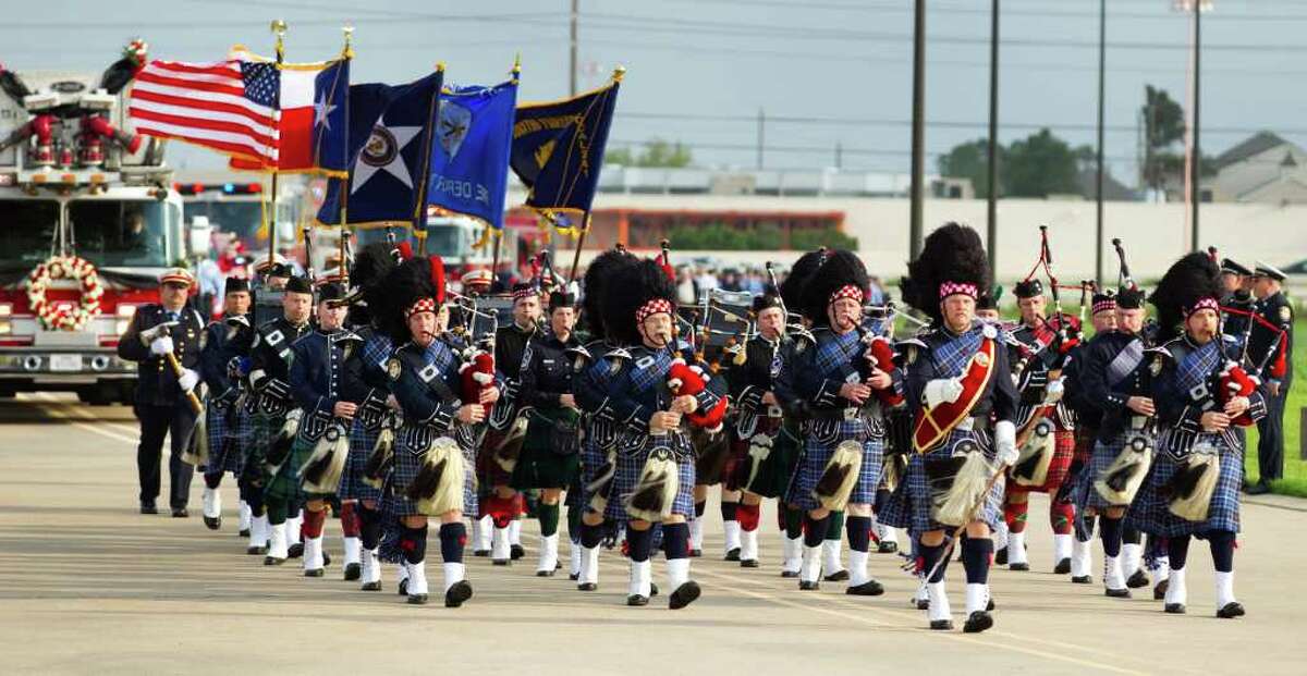 Houston firefighter who died in line of duty laid to rest
