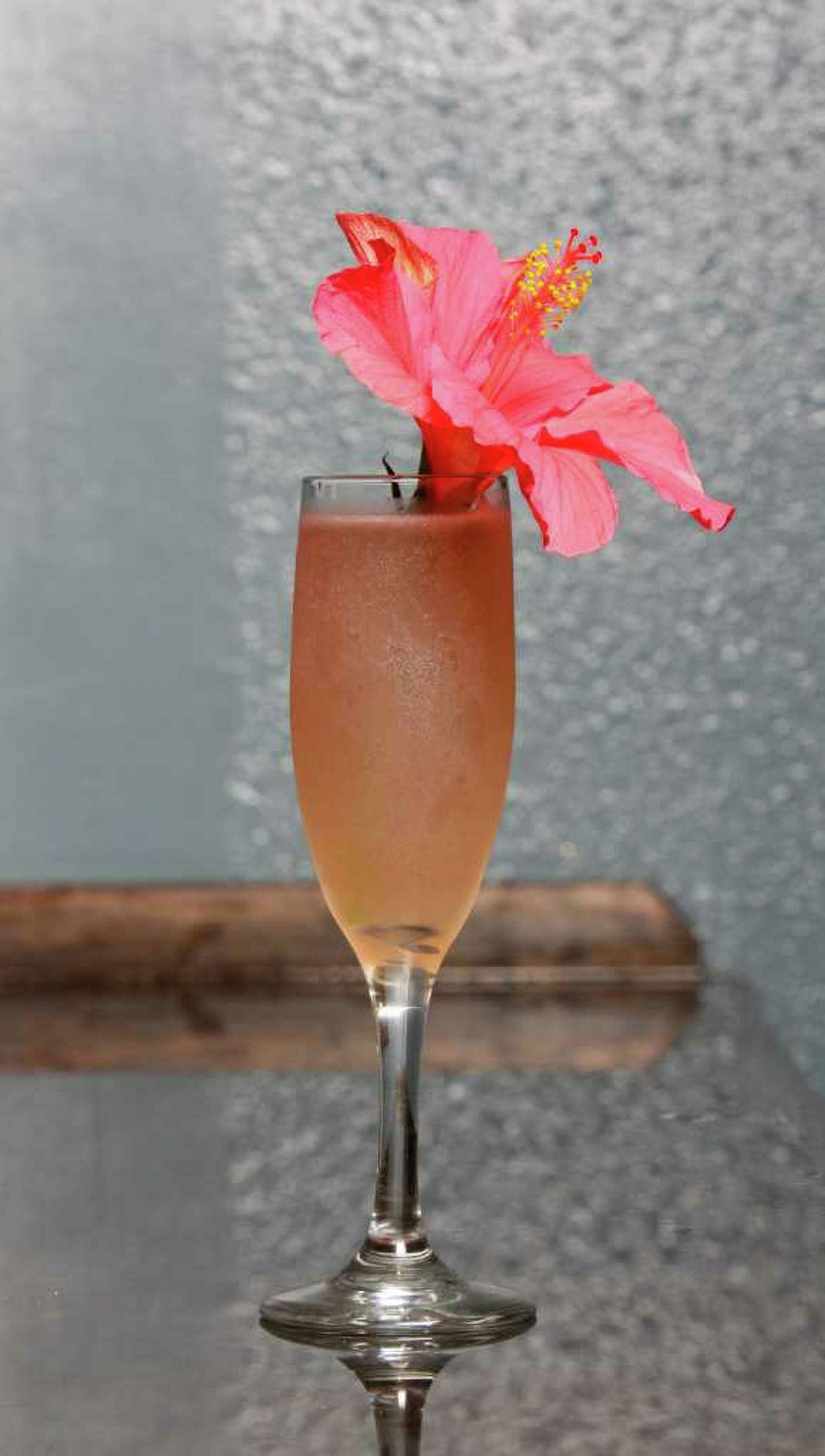 Mad Drinks: Show revives craft cocktail