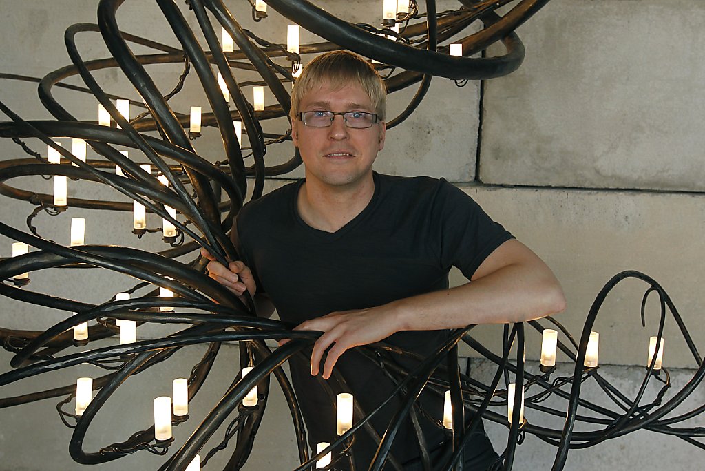 How Daniel Hopper's chandelier got to Coup D'Etat