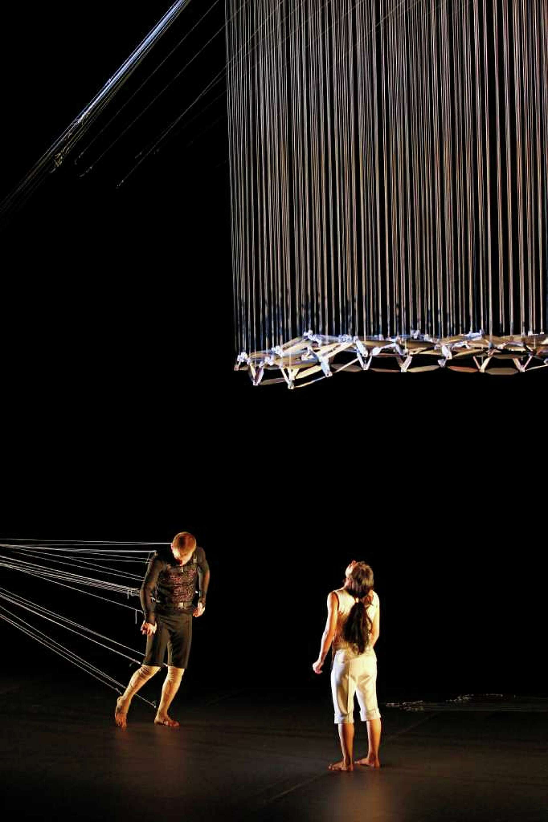 Chunky Move brings experimental dance to Mass MoCA