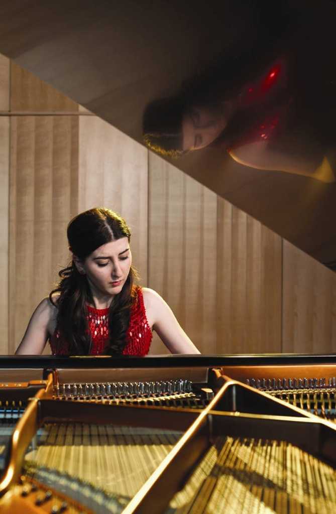 Pianist dazzles Union College crowd