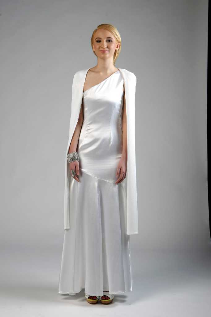 Do prom like it's the Oscars