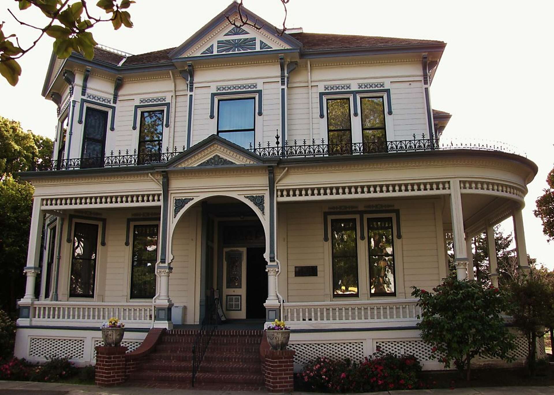Best and worst suburbs for families in the Bay Area