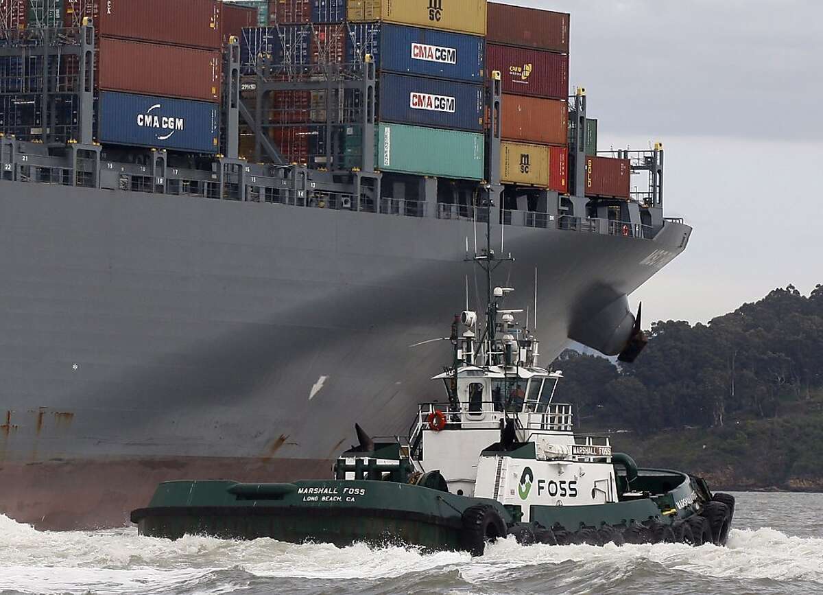 Huge container ship sails into S.F. Bay records