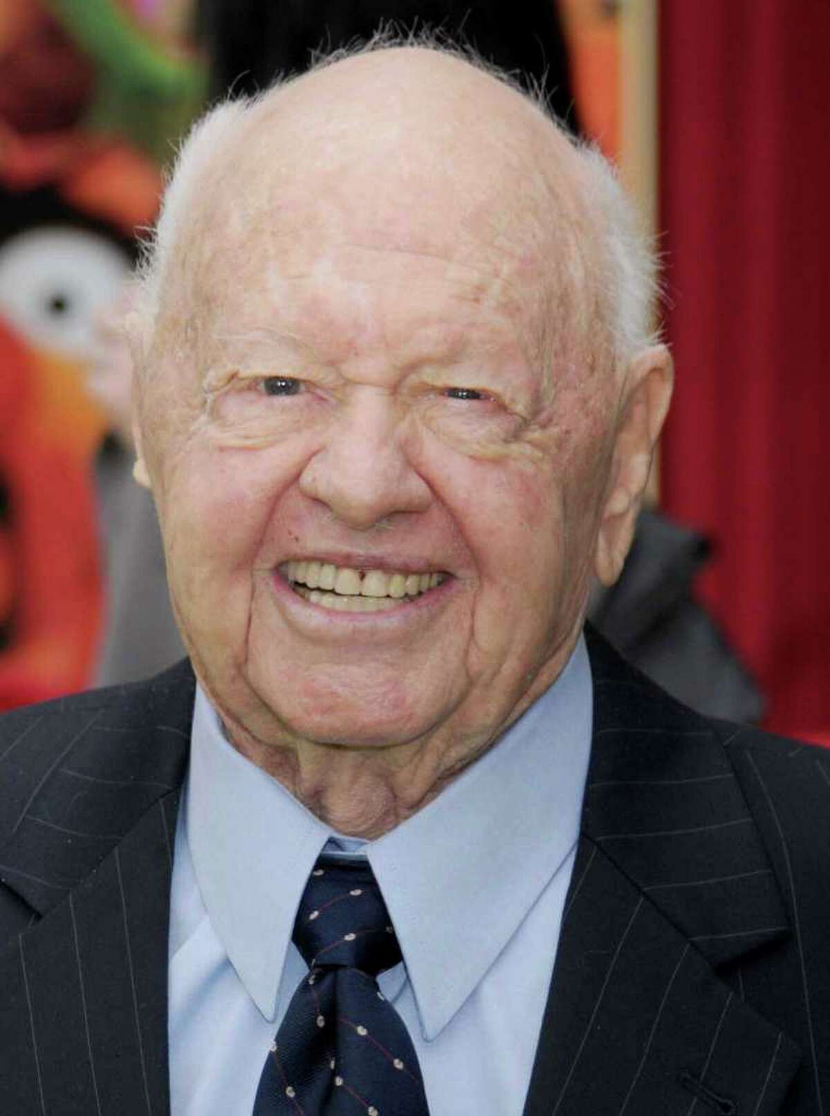 Show-biz legend Mickey Rooney at Sacred Heart University