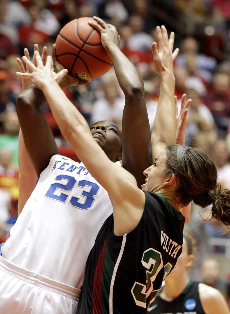 UConn wasn't for Walker, who finds happiness at Kentucky