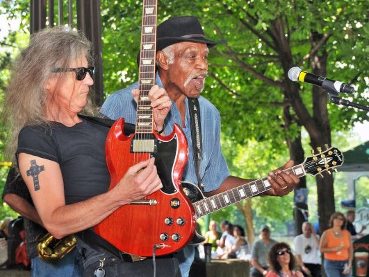 Photos: Remembering Ernie Williams