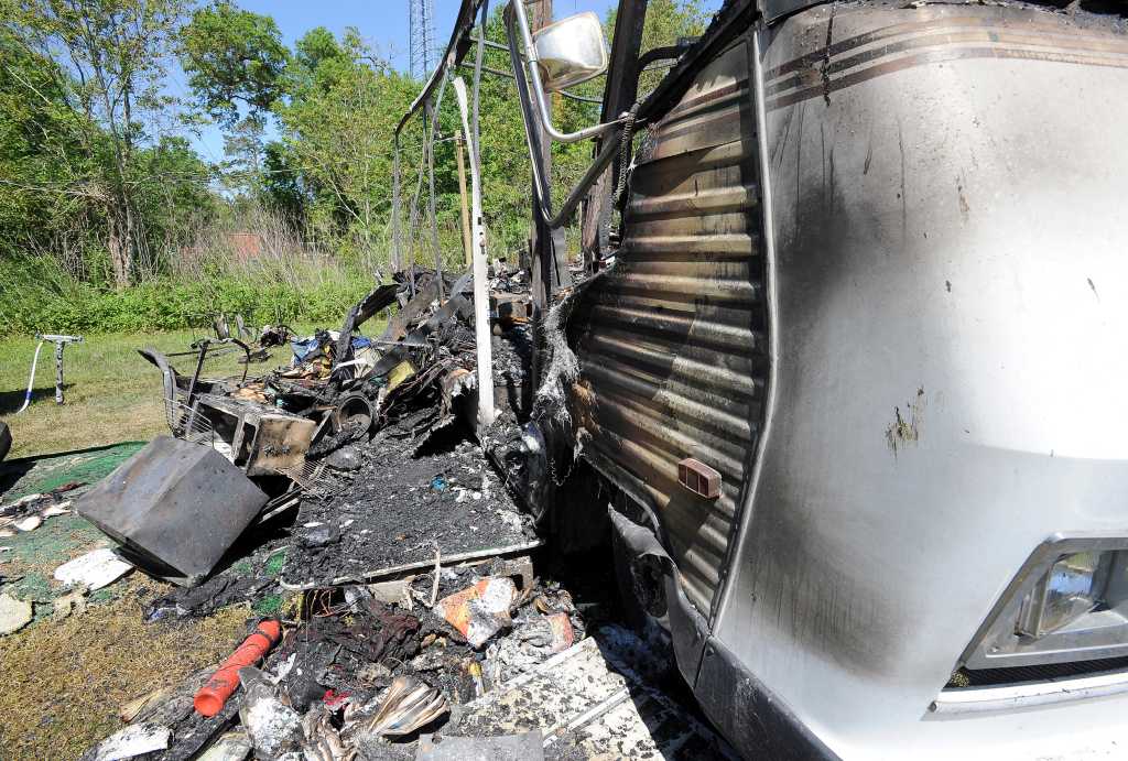 Update: Woman dies after setting fire to trailer, self