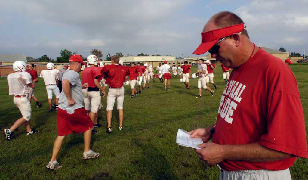 Bridge City football coach Cris Stump an applicant for Kingwood job