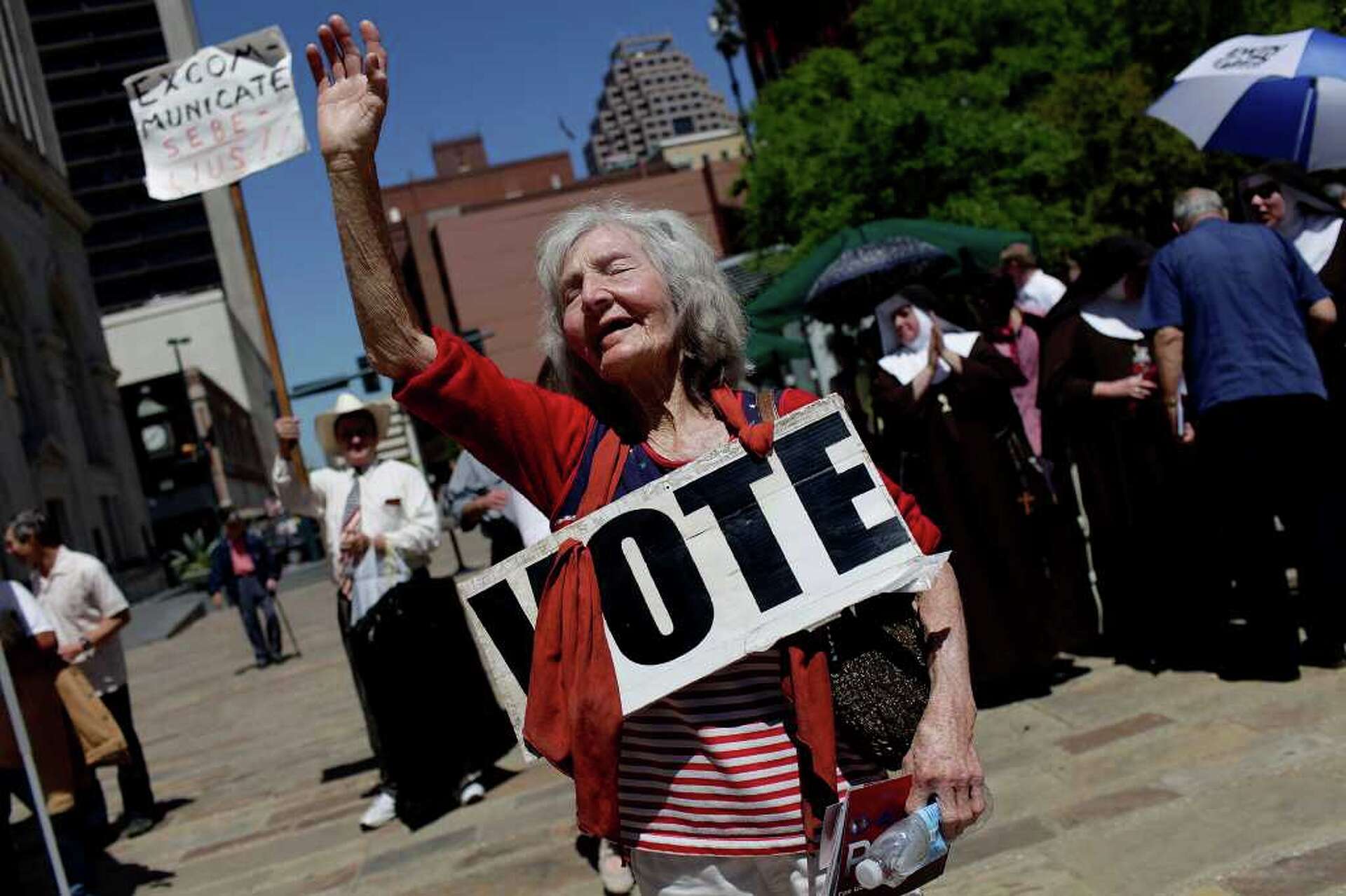 Christians rally against Obama administration's birth control policy