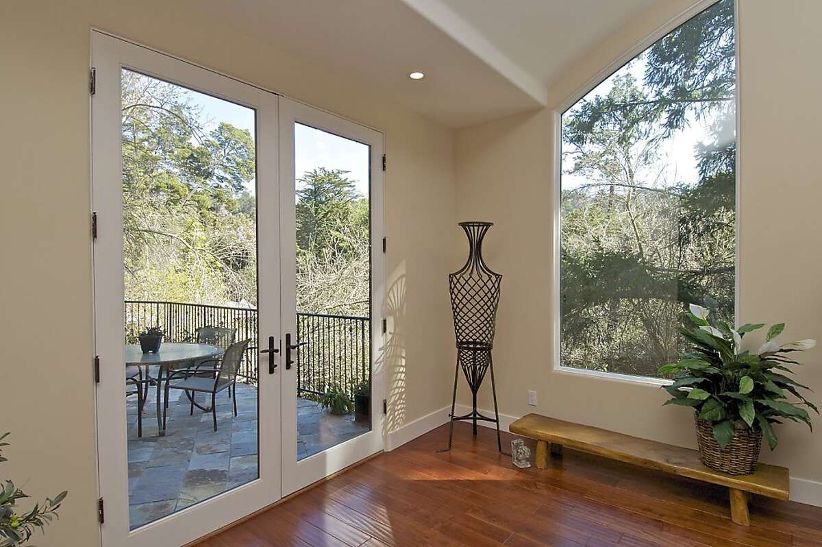 Elegant touches of Montclair Contemporary will awe and inspire ...