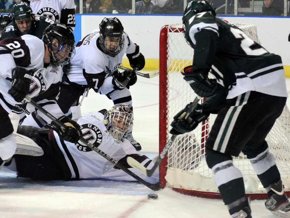 Union advances to regional final