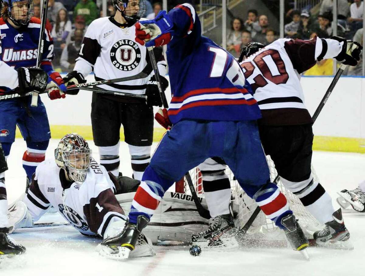 Union headed to Frozen Four