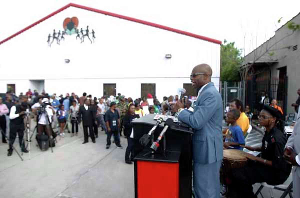 Hundreds rally at Houston protests over Florida teen killing