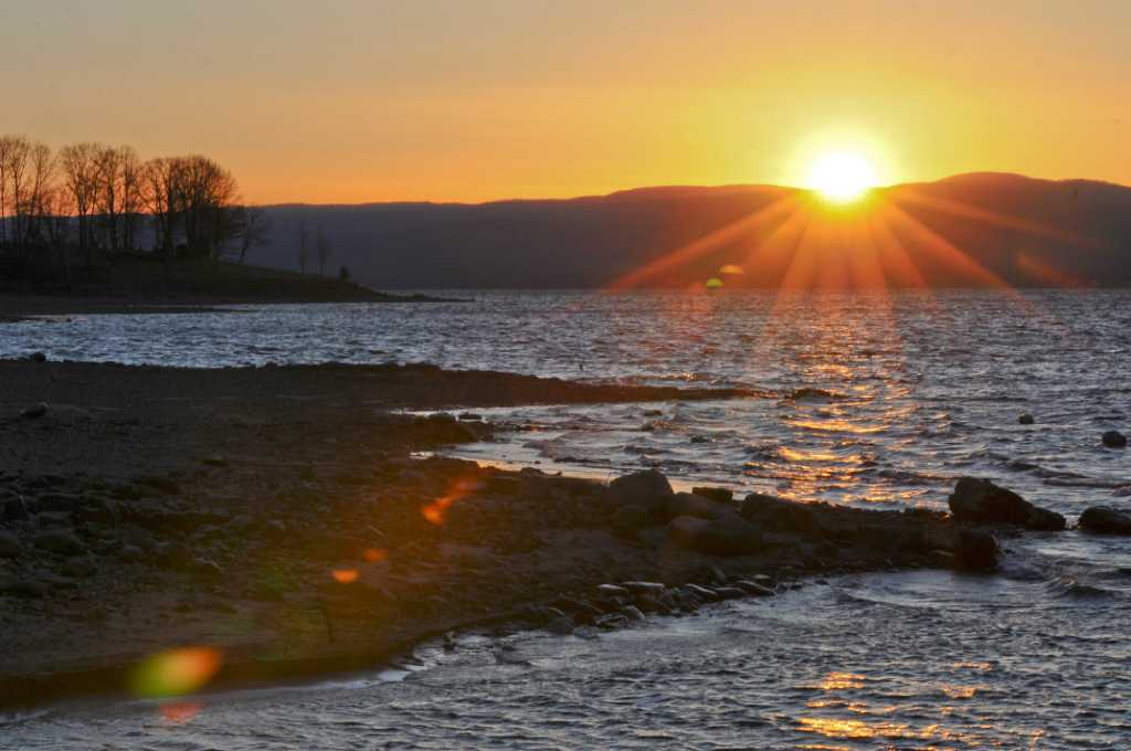 Freakish winter leaves reservoirs thirsty