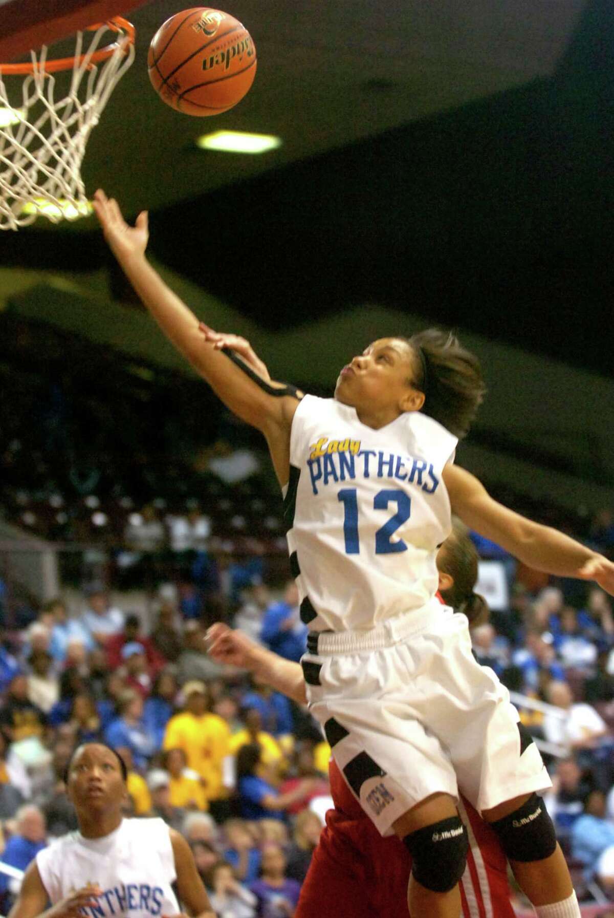 Ozen's Booker signs with Lamar women's basketball team; Hancock signs ...