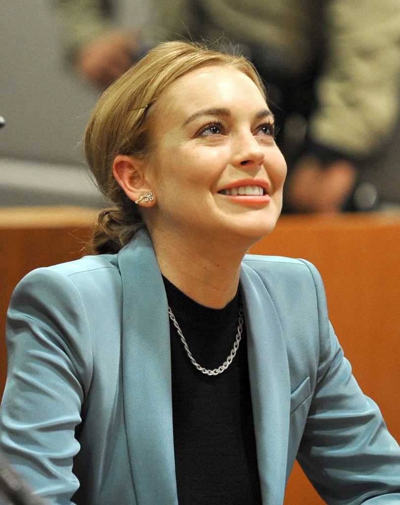 Judge ends Lohan's probation, gives back freedom