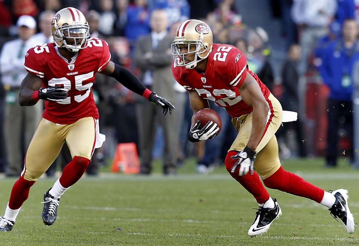 49ers' Carlos Rogers traded dollars for stability
