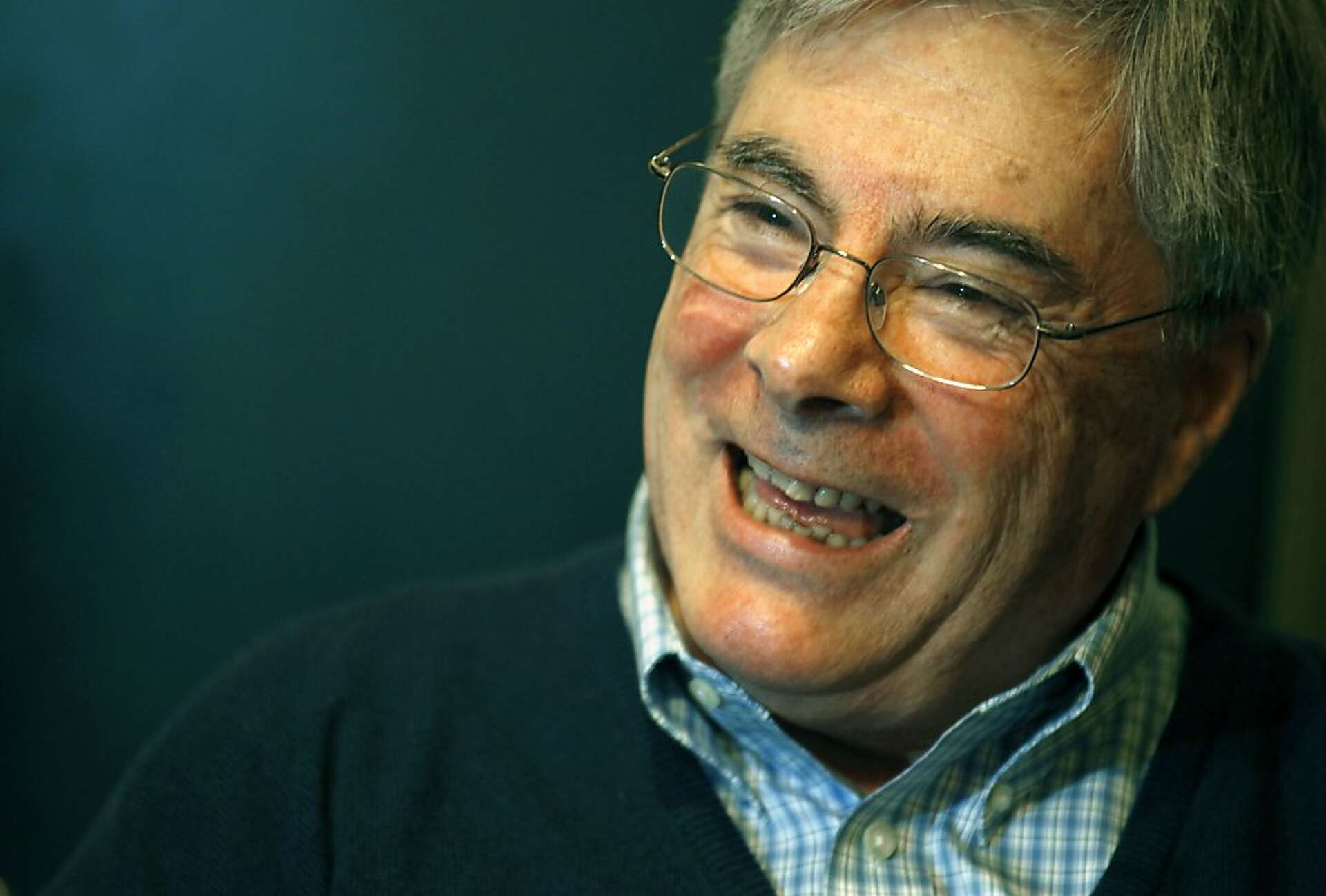 S.F. Symphony stage manager prepares to take bow