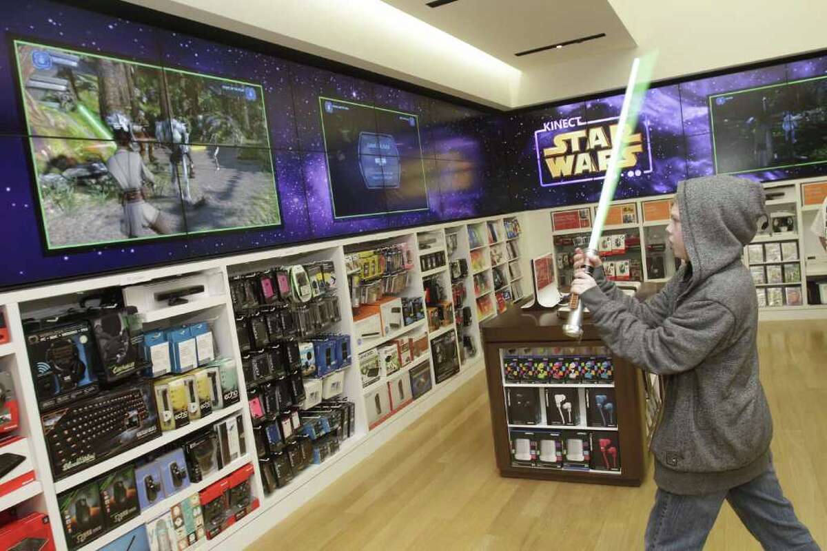 'Kinect Star Wars' at a store not so far, far away