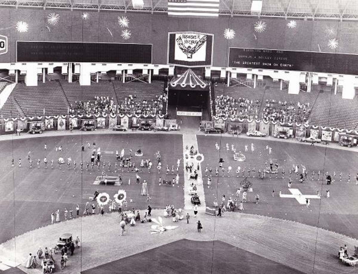 New Astrodome concept would turn the landmark into an outdoor, usable space