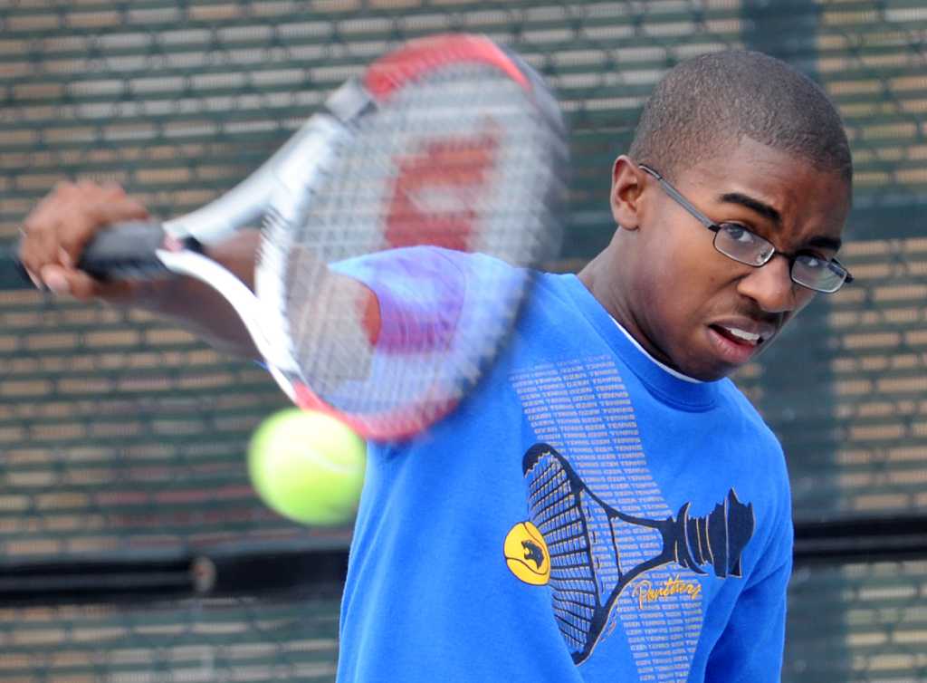 Ozen's Norris wins district, advances to regionals for third-straight ...