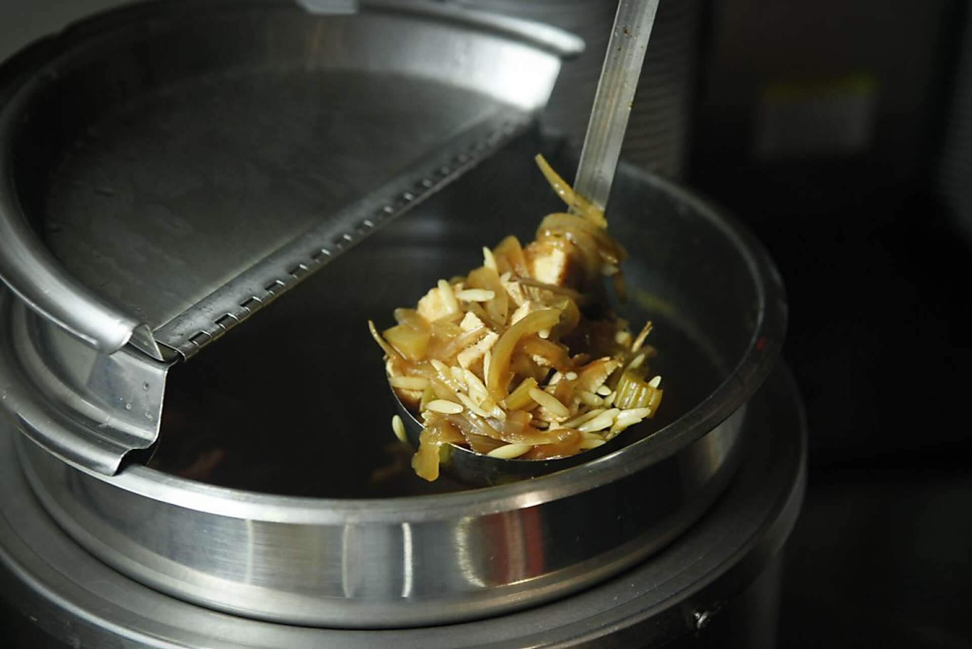 Team chef's food a hit with Giants