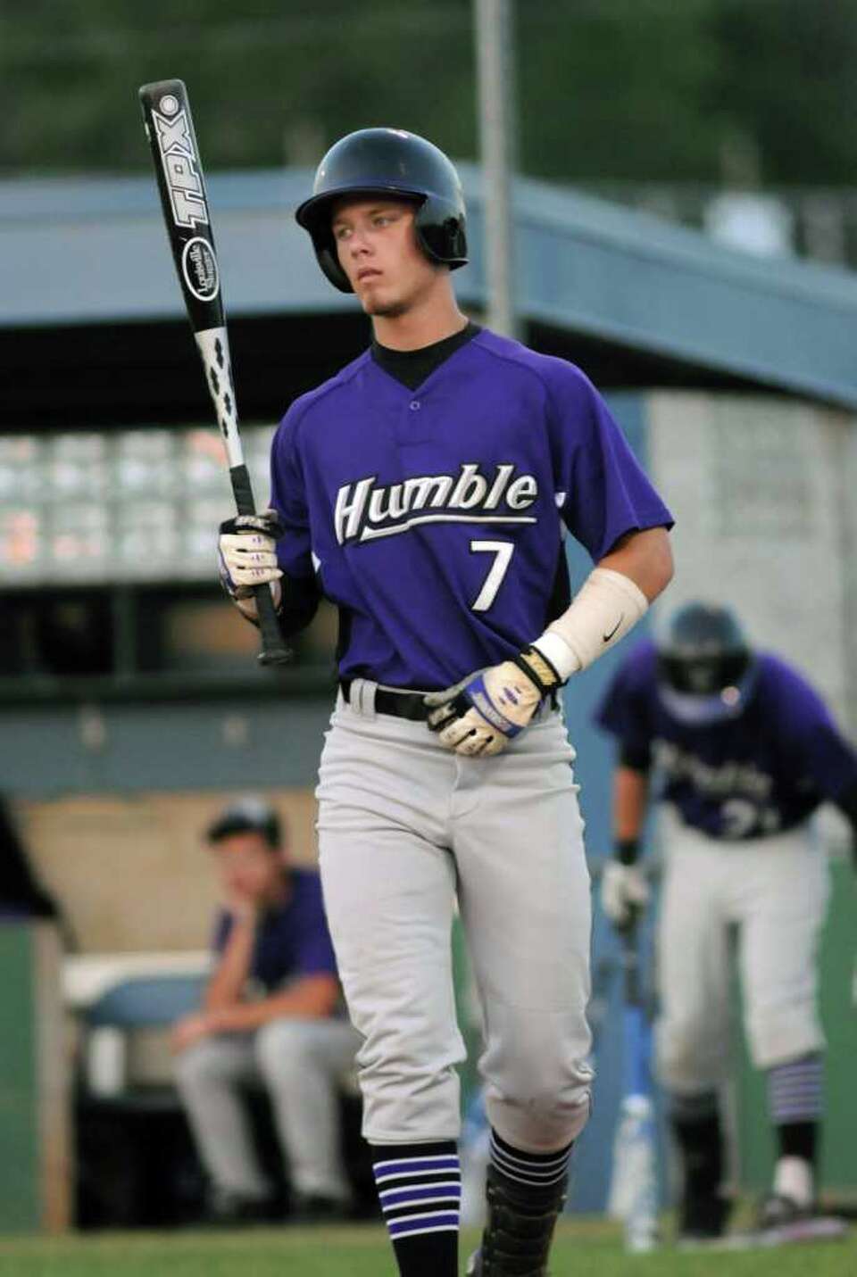 Baseball: Humble hovering at .500