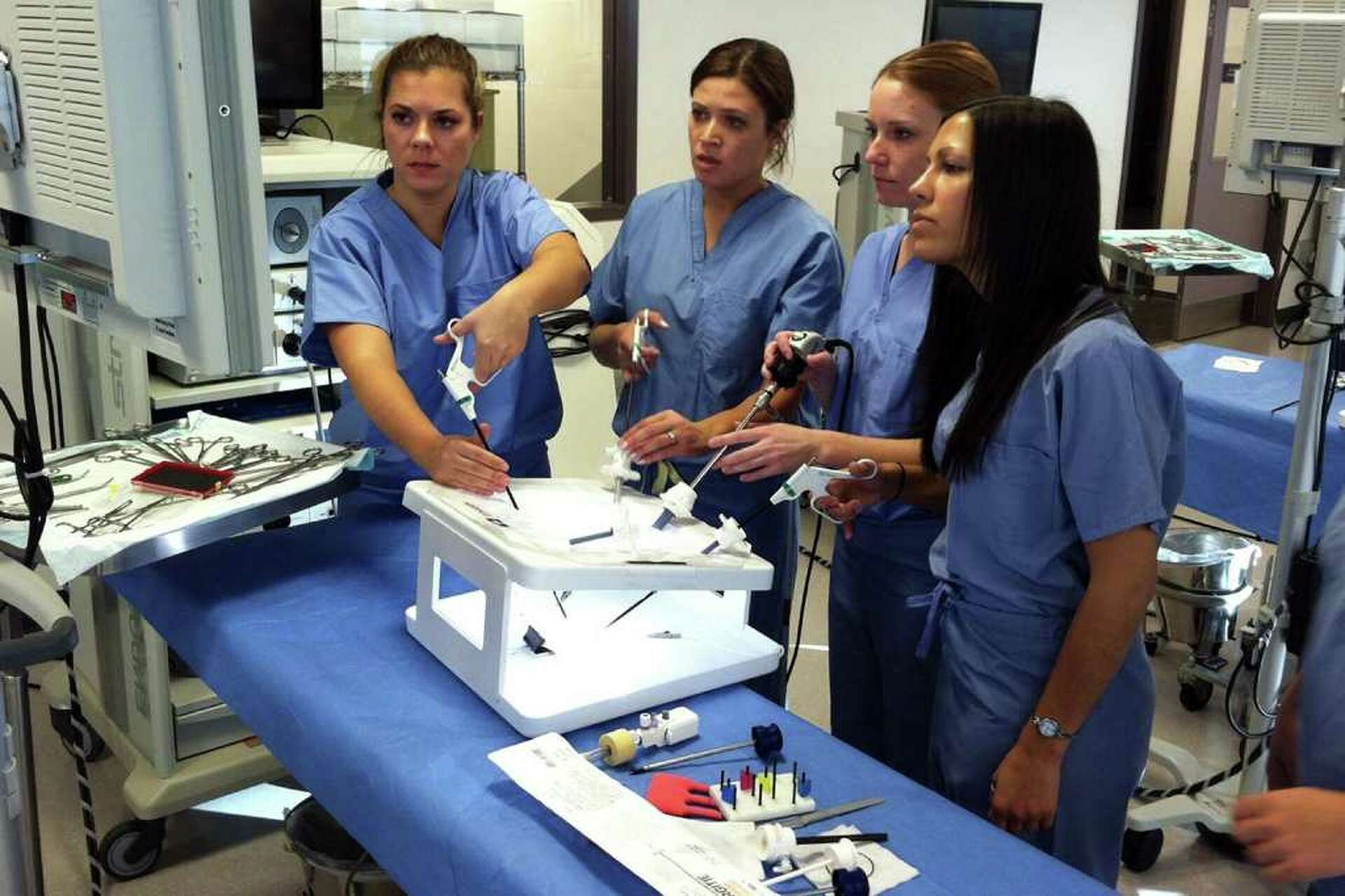 Doctors turning to assistants for primary care