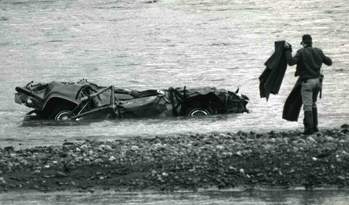 25 years ago: ‘The bridge was gone’
