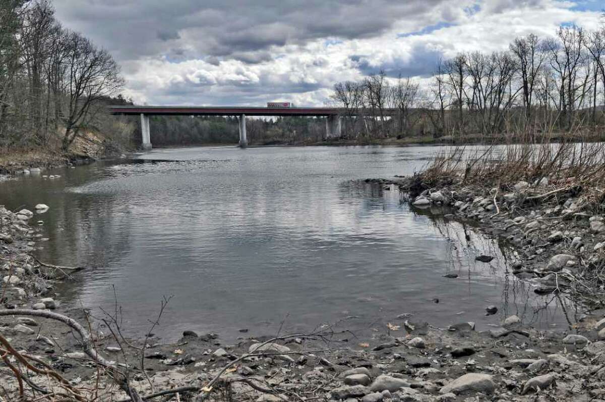 25 years ago: ‘The bridge was gone’