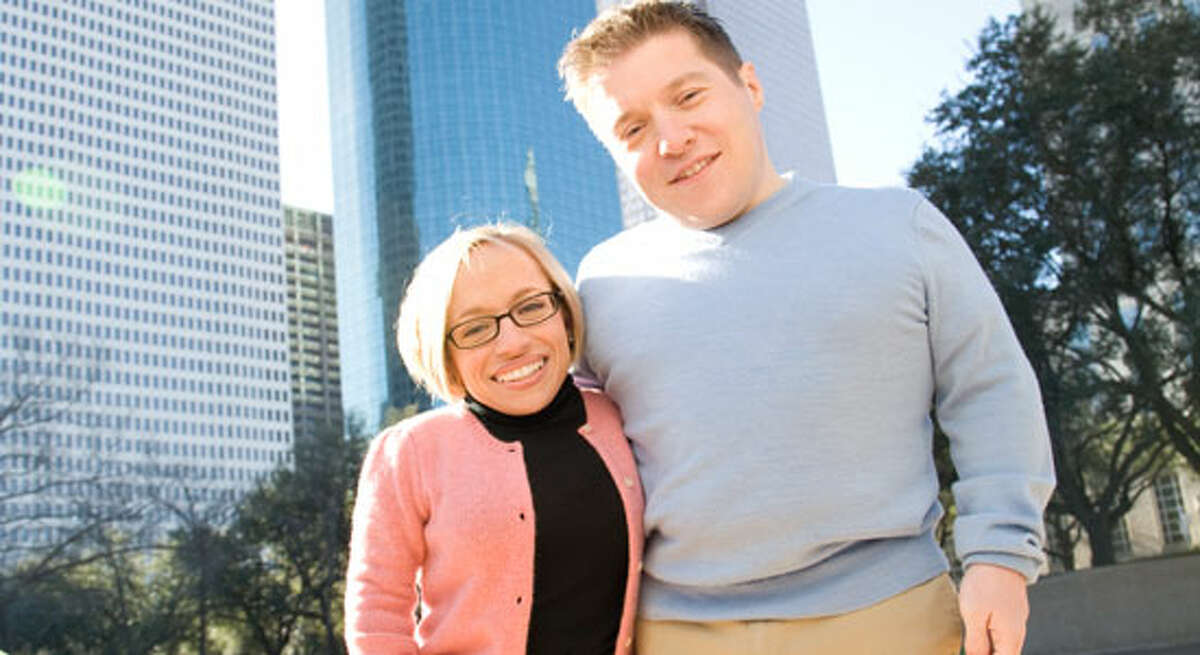 'Little Couple" reality TV star back to work after cancer battle