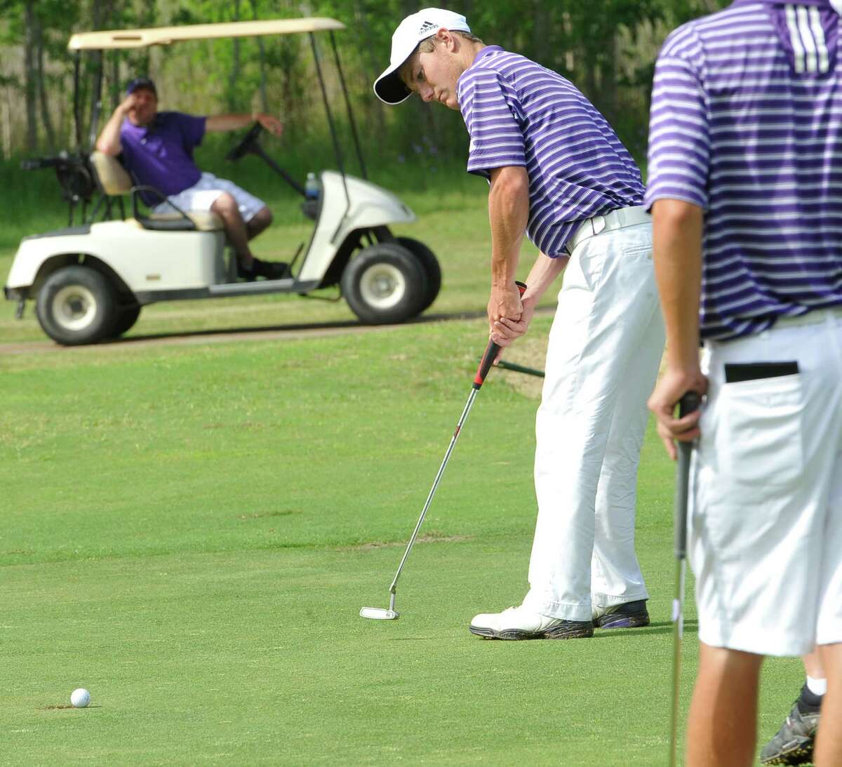 PN-G freshman wins district golf tournament