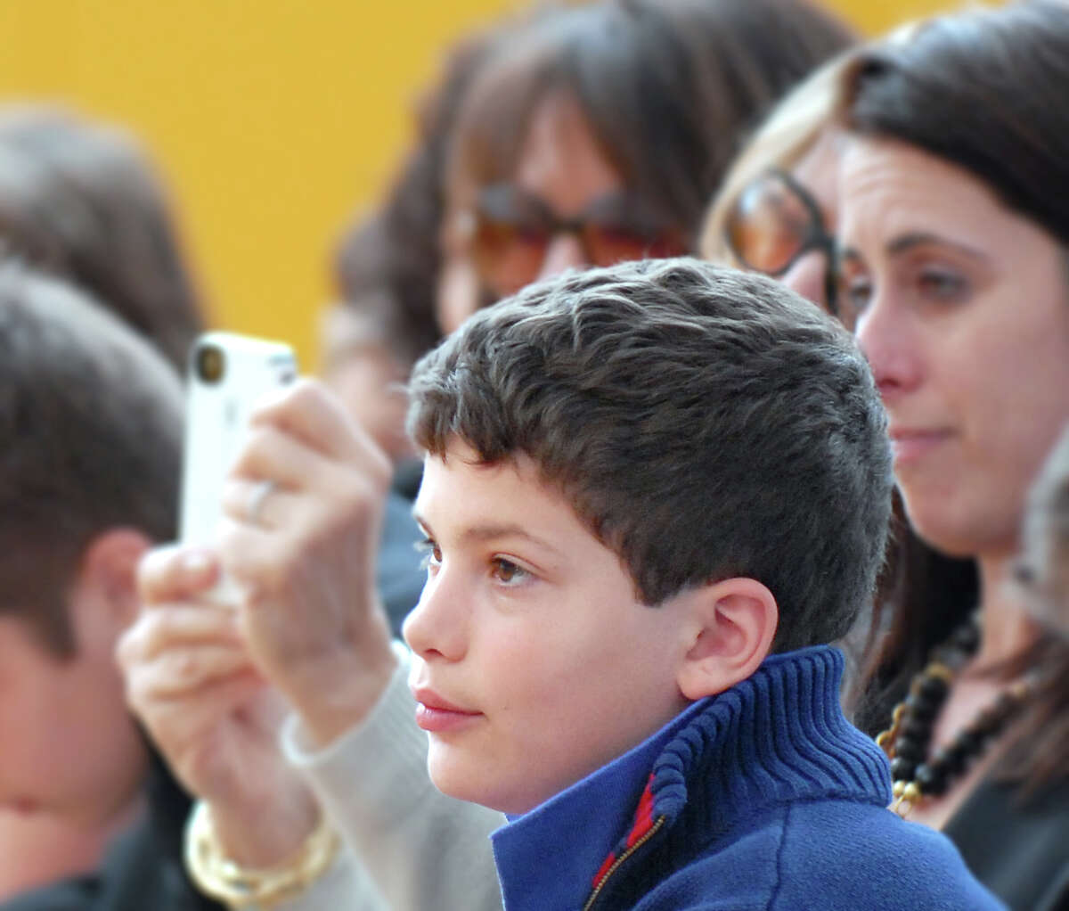 Holocaust survivor shares story at Eagle Hill