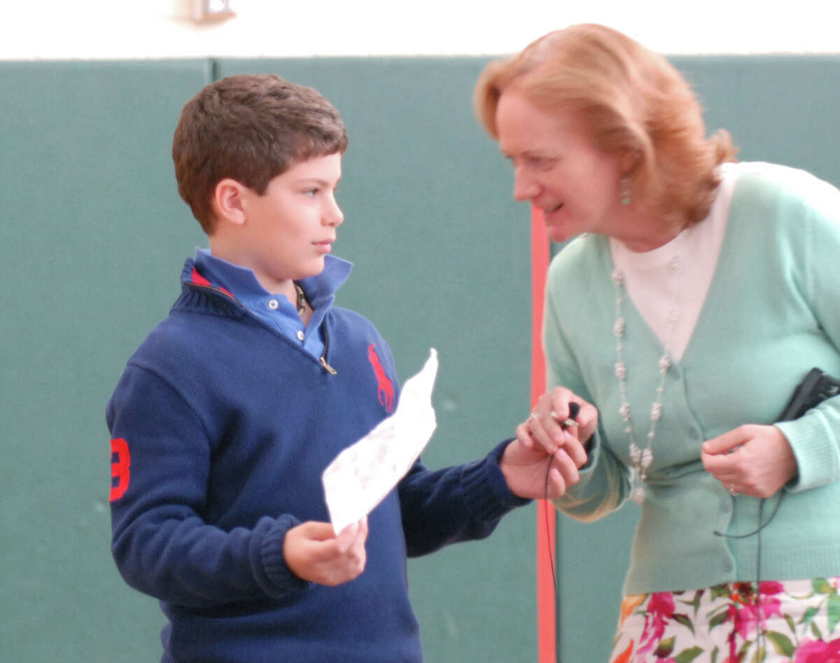 Holocaust survivor shares story at Eagle Hill