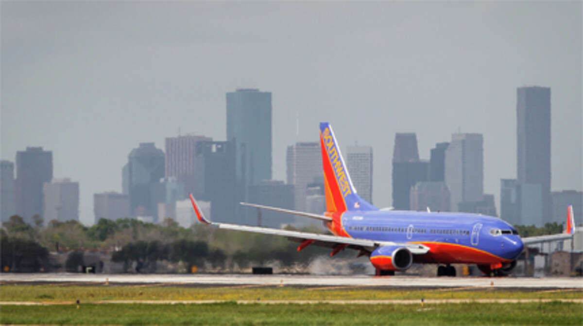 Airport boss supports international flights at Hobby