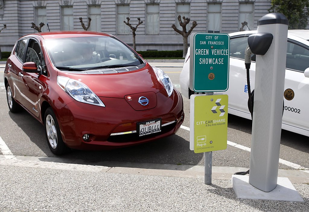 As City CarShare goes electric, plug-ins a problem